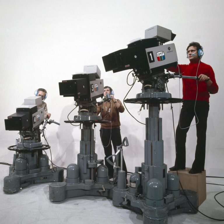 Caméra Thomson-CSF TTV 1515 - Reporter Radio RTL